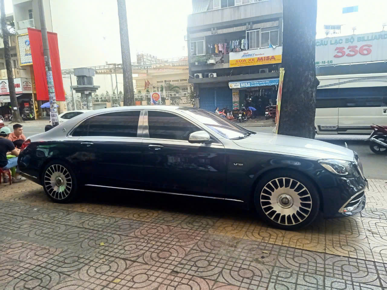 Mercedes Maybach S650 wrap maybach bạc bóng cao cấp-wv305 – Wrap Việt